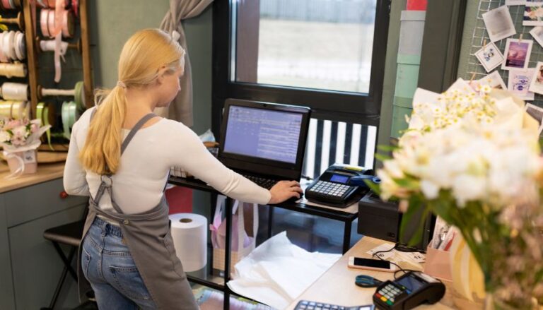 Self Service POS Kiosk: Key Features To Transform Shopping Experience