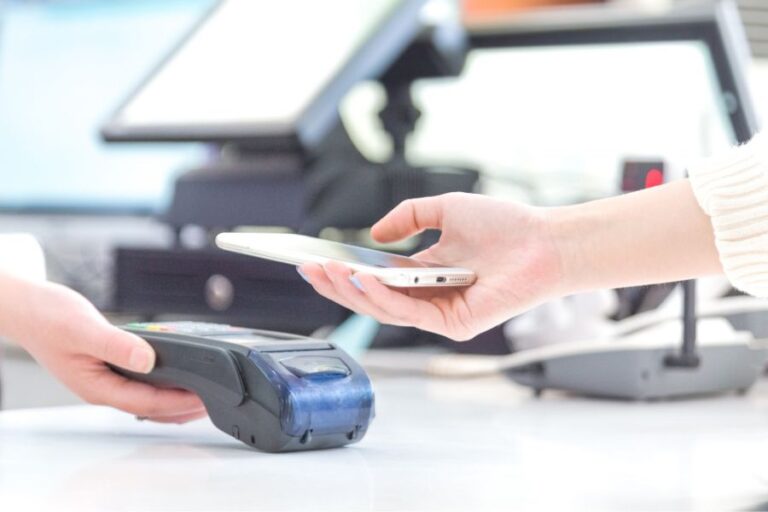 A Guide to Integrate RFID with POS Systems for Omnichannel Retail ...